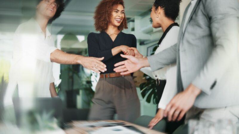 The Employee Onboarding Timeline: What To Do, When, And Why - Classroom