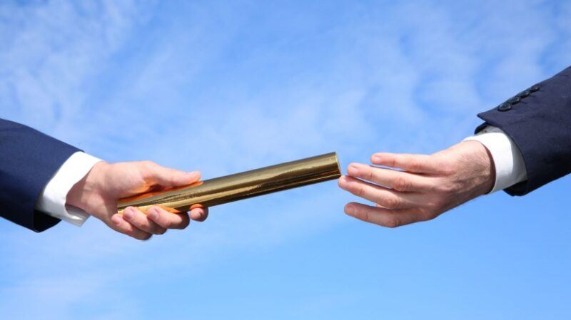 6 Telltale Signs Of Founder Dependence You Need To Know About - Classroom